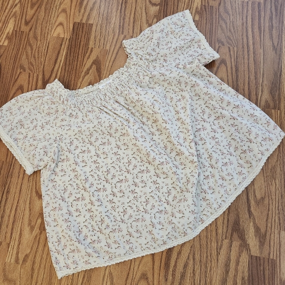Neuflora | Tops | Neuflora Allison Blouse | Poshmark